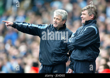 KEVIN KEEGAN & D FAZACKERLEY MANCHESTER CITY MANAGERS SPORTS CITY ...