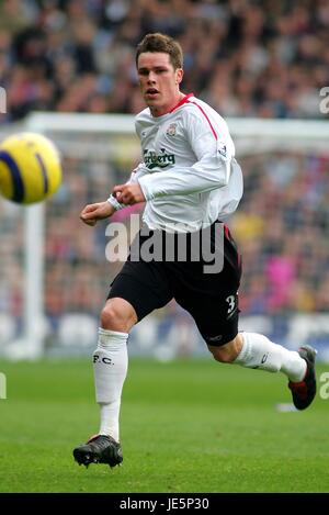 STEVE FINNAN LIVERPOOL FC VILLA PARK BIRMINGHAM ENGLAND 05 November ...