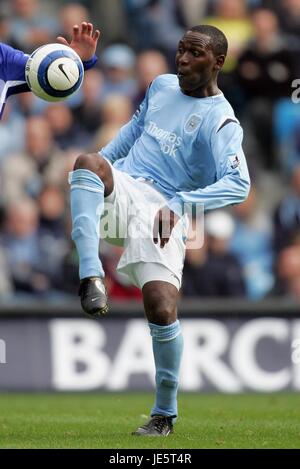 ANDREW COLE MANCHESTER CITY FC CITY OF MANCHESTER STADIUM MANCHESTER ...