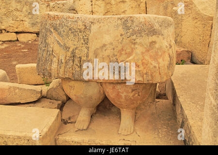 Fat lady goddess stone statue from Tarxien temple, National Museum of ...