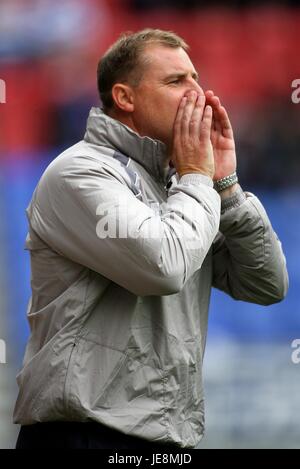 PAUL JEWELL WIGAN ATHLETIC FC JJB STADIUM WIGAN ENGLAND 14 August 2005 ...