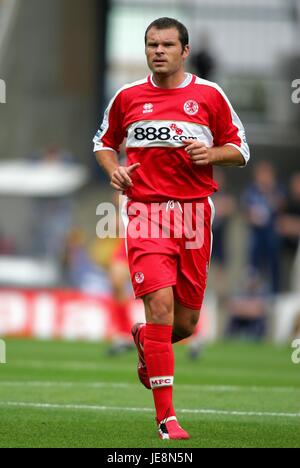 MARK VIDUKA MIDDLESBROUGH FC THE MADEJSKI STADIUM READING ENGLAND 19 ...