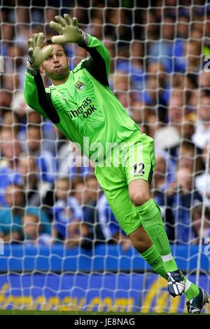 NICKY WEAVER MANCHESTER CITY FC STAMFORD BRIDGE CHELSEA LONDON ENGLAND ...