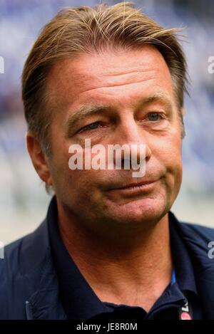 CO ADRIAANSE FC PORTO MANAGER AMSTERDAM ARENA AMSTERDAM HOLLAND 04 ...