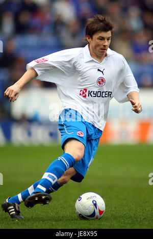 JOHN OSTER READING FC WALKERS STADIUM LEICESTER ENGLAND 25 March 2006 ...