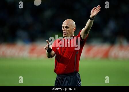 TOM HENNING OVREBO FOOTBALL REFEREE RAMAT GAN STADIUM TEL AVIV ISRAEL ...