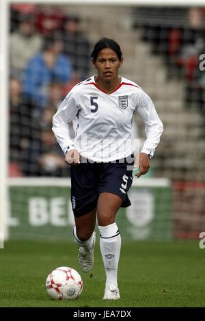 MARY PHILLIP ENGLAND WOMEN & ARSENAL FC BANKS'S STADIUM WALSALL ENGLAND ...