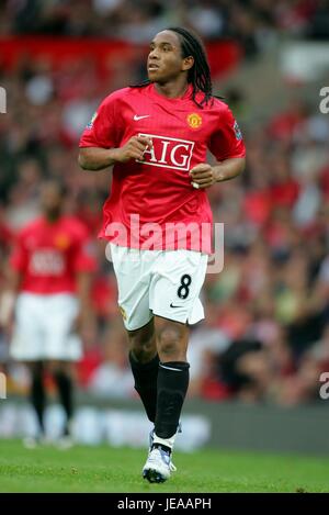 ANDERSON MANCHESTER UNITED FC OLD TRAFFORD MANCHESTER ENGLAND 01 ...