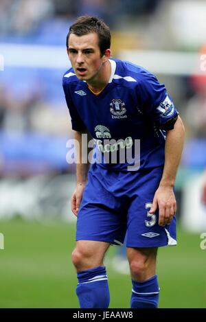 LEIGHTON BAINES EVERTON FC REEBOK STADIUM BOLTON ENGLAND 01 September ...