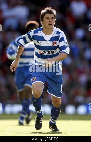 JOHN OSTER READING FC OLD TRAFFORD MANCHESTER ENGLAND 12 August 2007 ...