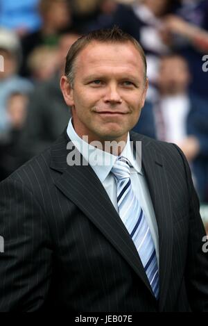 JOHN HUGHES FALKIRK FC MANAGER THE FALKIRK STADIUM FALKIRK SCOTLAND 21 ...