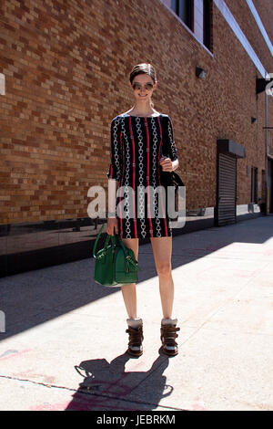 Fashion model Mackenzie Drazan Stock Photo - Alamy