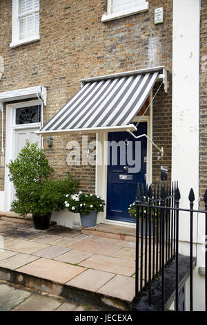 Bloomfield Terrace, London, UK Stock Photo - Alamy