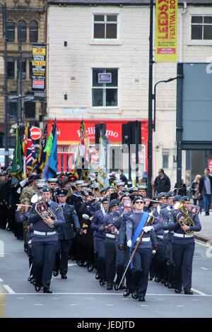 Leeds, UK. 24th Jun, 2017. Armed Forces Day June 24th 2017. Troops and ...