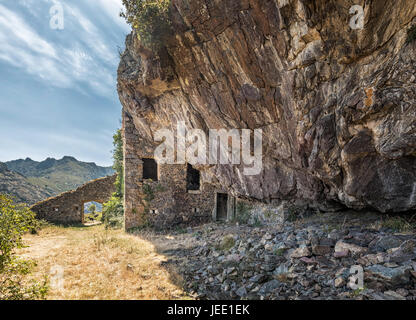 17th century bandits house, "La maison du bandit", built into the rock ...