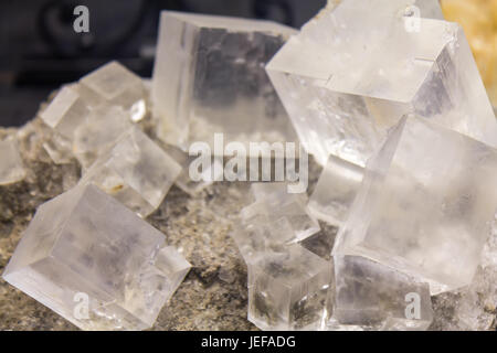 halite mineral sample Stock Photo - Alamy