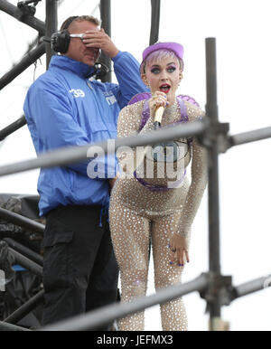 Katy Perry performing on the Pyramid Stage at the Glastonbury Festival ...
