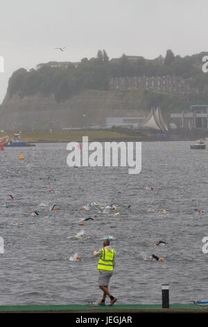 Cardiff Triathlon, Cardiff Bay, South Wales. 25 June 2017. Athletes ...