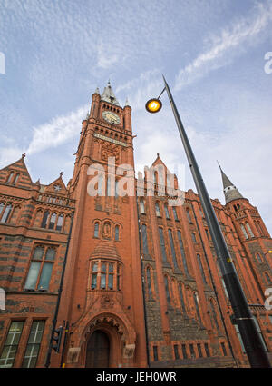 Facade of Liverpool University Victoria Building by Alfred Waterhouse ...