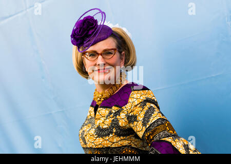 Sarah McIntyre is a British-American illustrator and writer of children ...