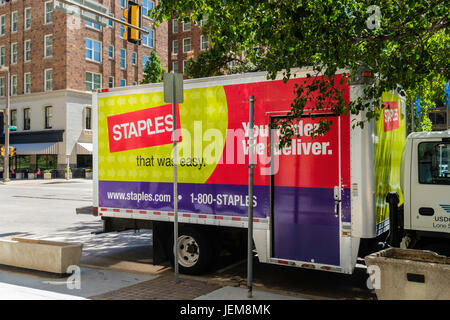 Staples delivery truck - USA Stock Photo - Alamy