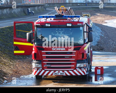 KENT FIRE & RESCUE SCANIA FIRE TRUCK Stock Photo - Alamy
