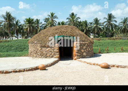 Old traditional house in Taqah, Dhofar Governorate, Oman Stock Photo ...