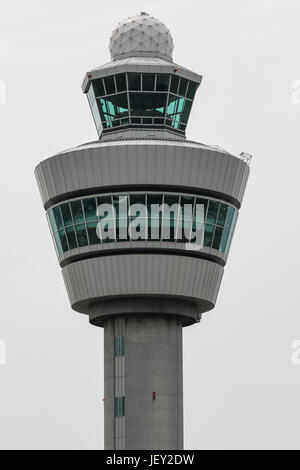 The air traffic control tower of AMS Schiphol airport Amsterdam, the ...