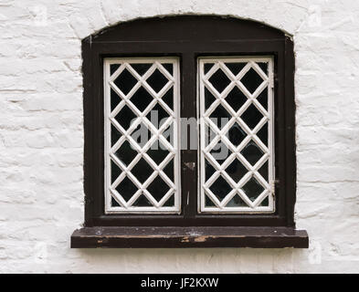 Window with diamond shaped panes Stock Photo - Alamy