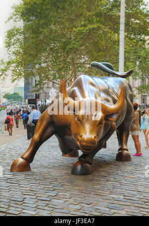 Charging Bull Bronze Sculpture. Bull of Wall Street Back in Financial ...