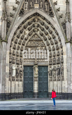 Entrance gate to Cologne Cathedral Stock Photo - Alamy