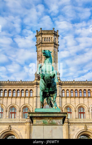 bronze statue of the Saxon Steed in Hanover, Germany Stock Photo - Alamy