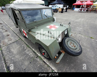 The Minerva TT Land Rover military ambulance, showcased at Erfgoeddag ...