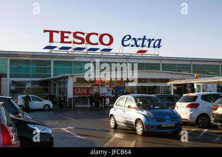 Car park and main entrance to Tesco in Corby, Northants Stock Photo - Alamy