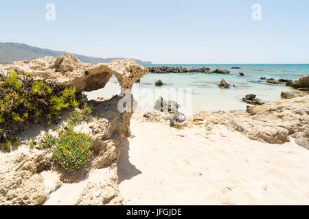 White sand beach of Elafonisi (Elafonissi), south west Crete, Greece ...