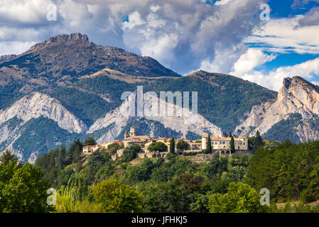 France, Hautes-Alpes, Ventavon, village along the Route Napoleon RN 85 ...