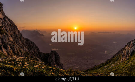 View of the Dammkar on Mittenwald at sunrise, Karwendel, Bavarians ...
