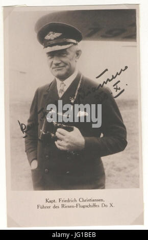 Friedrich Christiansen Führer des Riesen-Flugschiffes Stock Photo - Alamy