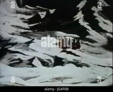 Méliès Le voyage a travers l impossible1904 colorizée 23 Stock Photo ...