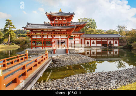 The Phoenix Hall (Hoo Do) at Byodo-in Temple in Kyoto, Japan Stock ...
