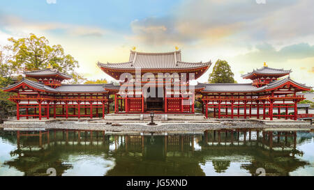 The Phoenix Hall (Hoo Do) at Byodo-in Temple in Kyoto, Japan Stock ...