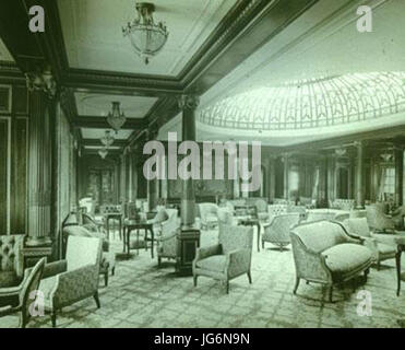 RMS Mauretania, First class drawing room Stock Photo - Alamy