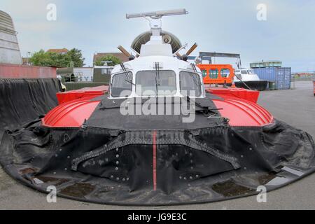 Veteran hovercraft. SR N6 Hovercraft built 1965 The Princess Margaret ...