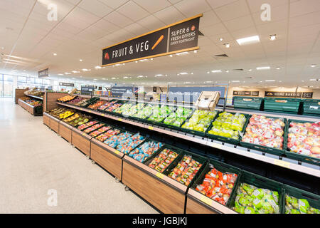 Interior pictures of an Aldi supermarket Stock Photo - Alamy