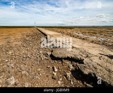 The Broomway at Wakering Stairs, Maplin Sands Essex Stock Photo - Alamy