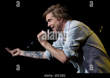 Munich, Germany. 05th July, 2017. Singer Campino (R, Andreas Frege) of ...