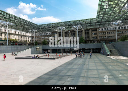 Railway station, Amiens, Somme, Hauts-de-France, France Stock Photo - Alamy