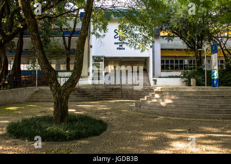 Institute of Physics, USP campus, 06/01/2016, Capital, Butantã, São ...