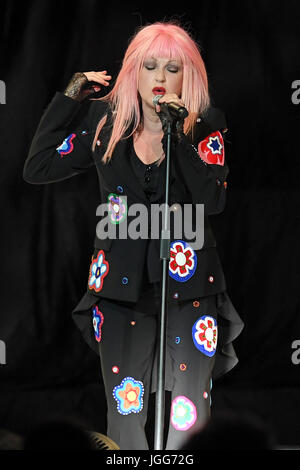 Hollywood FL, USA. 06th July, 2017. Cyndi Lauper performs at Hard Rock ...