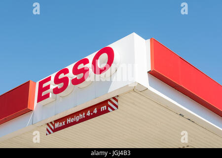 Esso Petrol station forecourt sign pole Stock Photo: 10220802 - Alamy